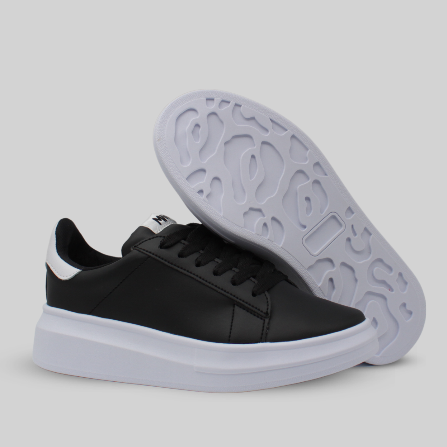 TENIS – Monky